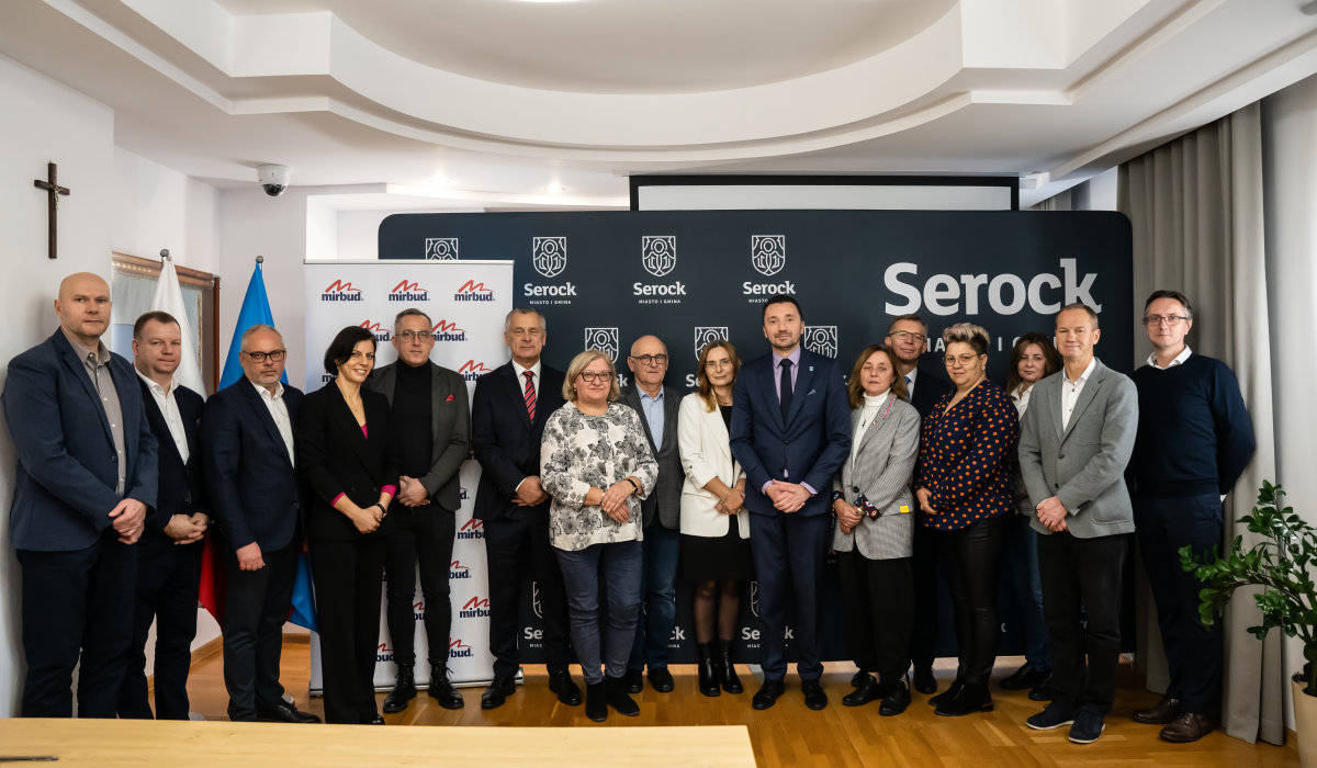 Podpisanie umowy na budowę szkoły podstawowej i żłobka w Wierzbicy - SEROCK